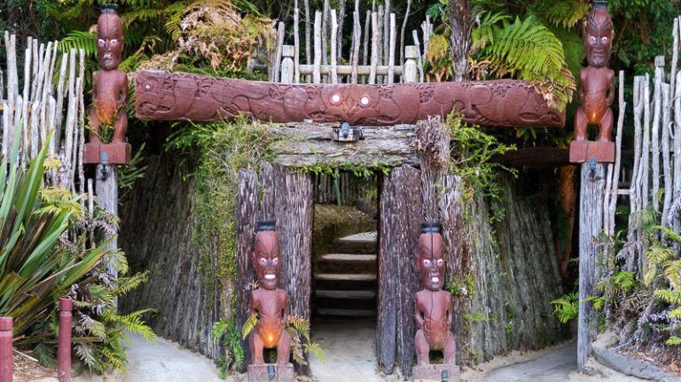 Visitar un poblado maorí en Nueva Zelanda