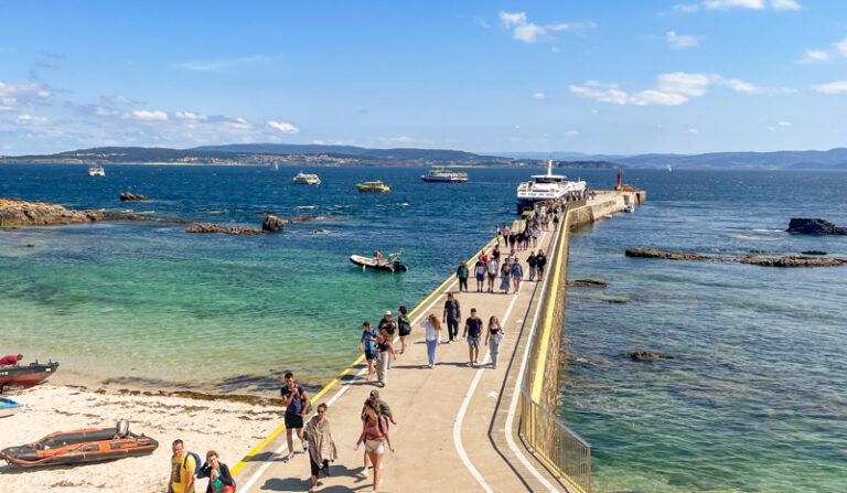 Barco a la isla de Ons: la opción más BARATA y RÁPIDA